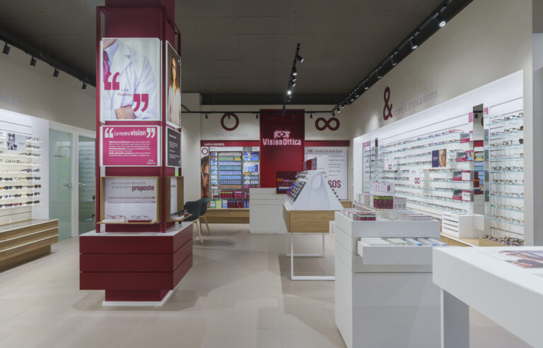 Inaugurato a Torino il nuovo centro VisionOttica Madama Cristina ...